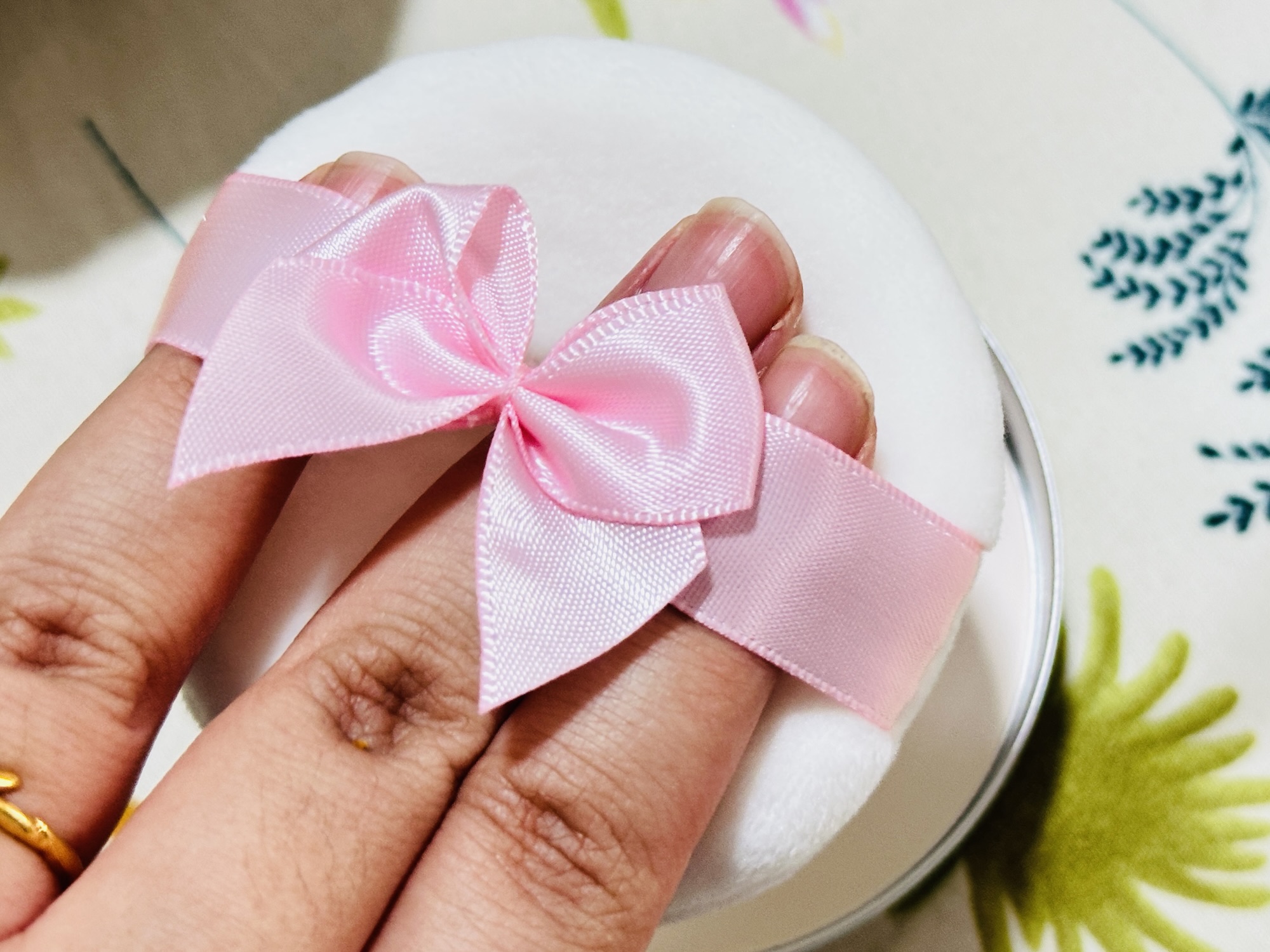 Review: Club Suppin Skincare Powder C – Face Powder You Can Put On ...